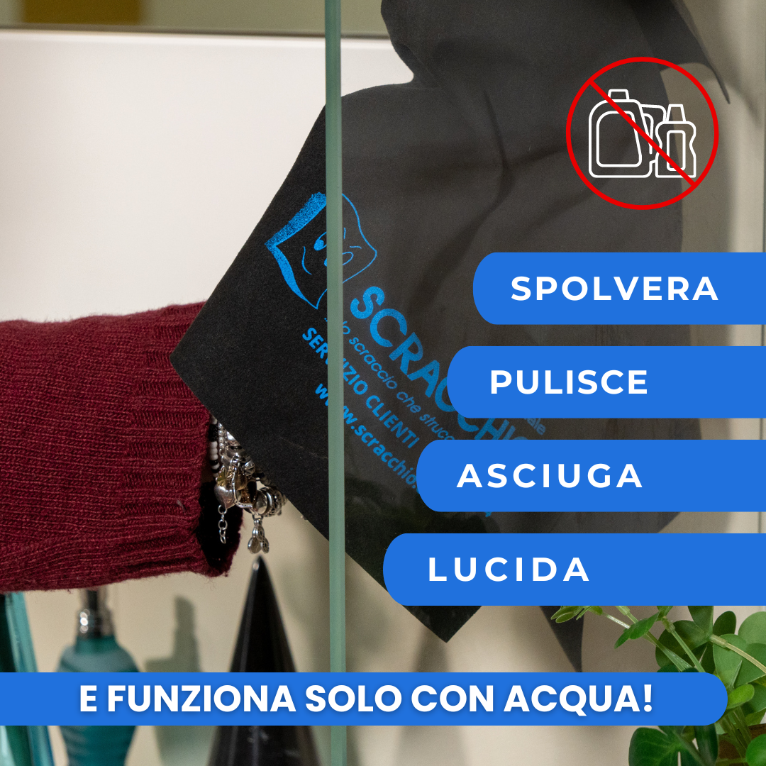 Scracchio, il Panno in microfibra per vetri e specchi, rende le pulizi